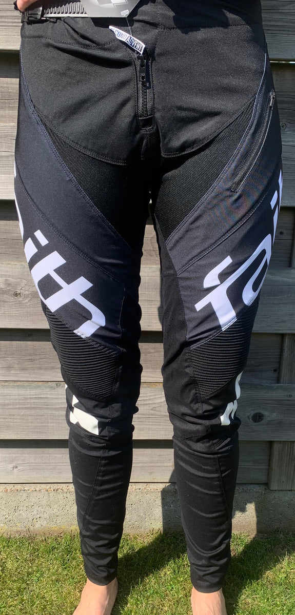 Faith BMX Second Advent Pant Black PROMO 189--> 150 euro – Revolution ...